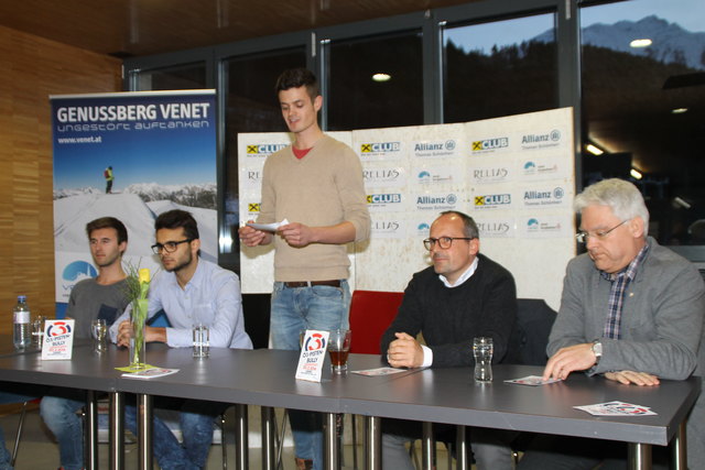 Snow Soccer Cup 2016: Fußballer erobern den Venet - Landeck