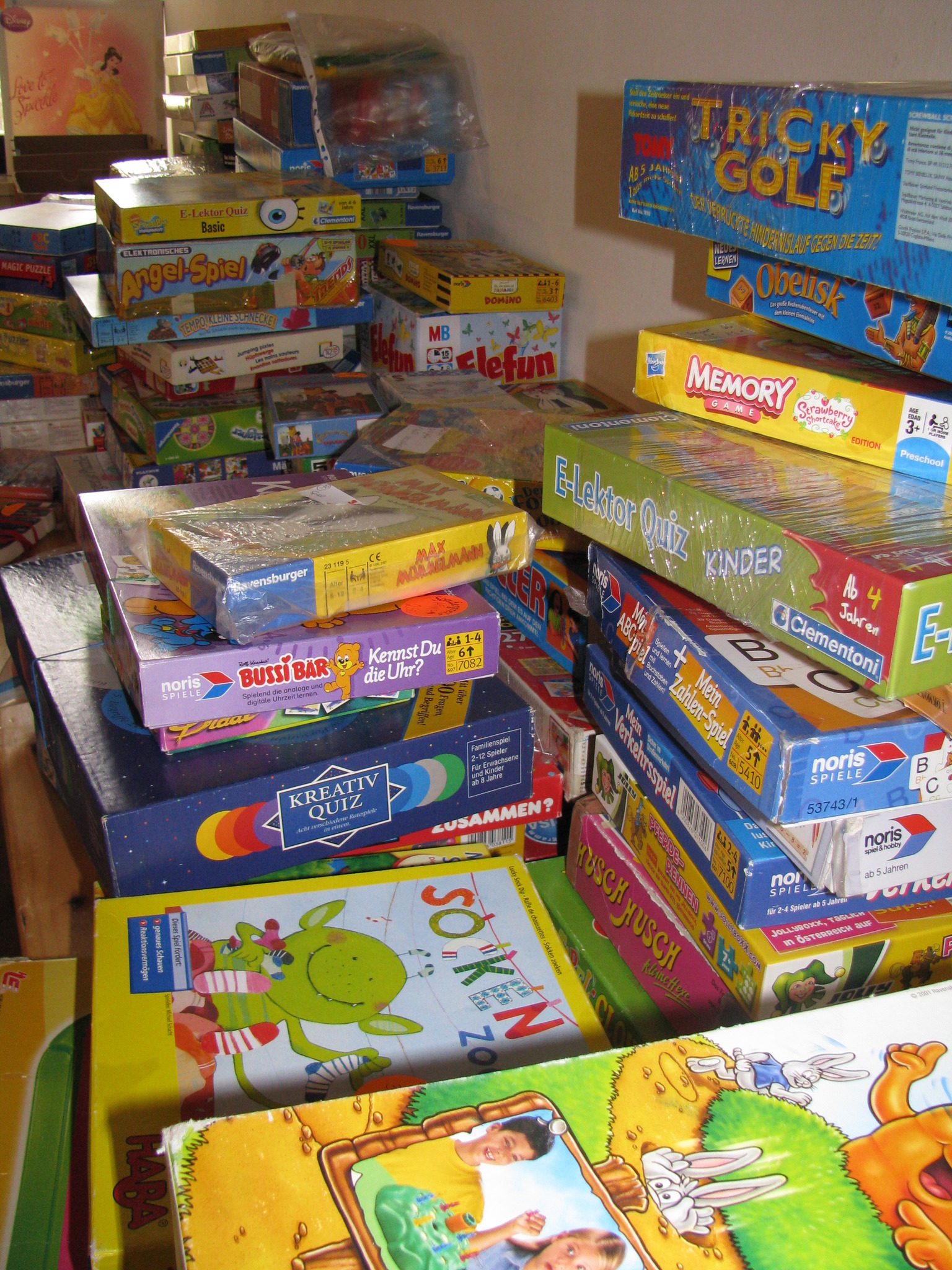 KINDER-BEKLEIDUNGS-UMTAUSCHBASAR in Pfarrsaal Oberneukirchen - Urfahr-Umgebung