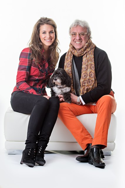 Vierbeiner vor der KCC-Linse - Kitzbühel