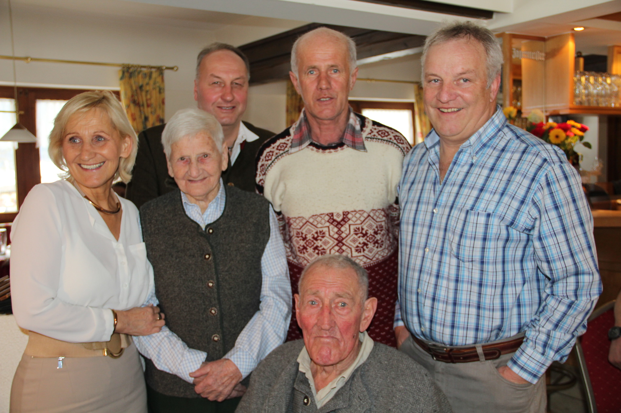 Drei Geburtstagskinder in einer Familie feierten am gleichen Tag den ...