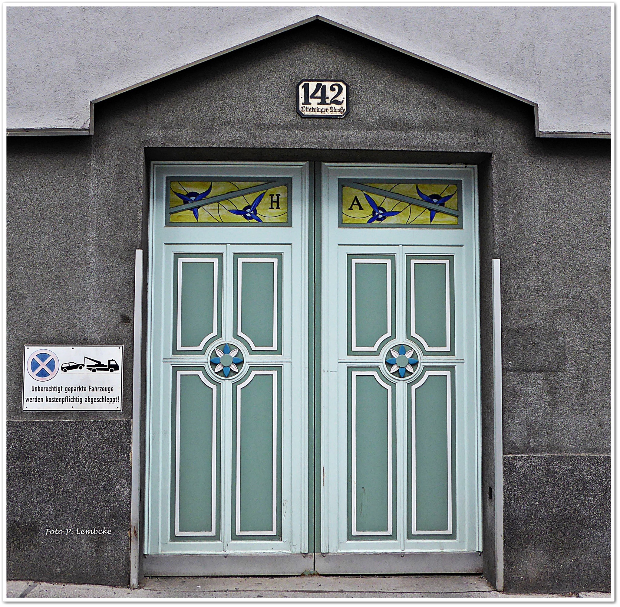 Ein schönes Haustor in Ottakring - Ottakring