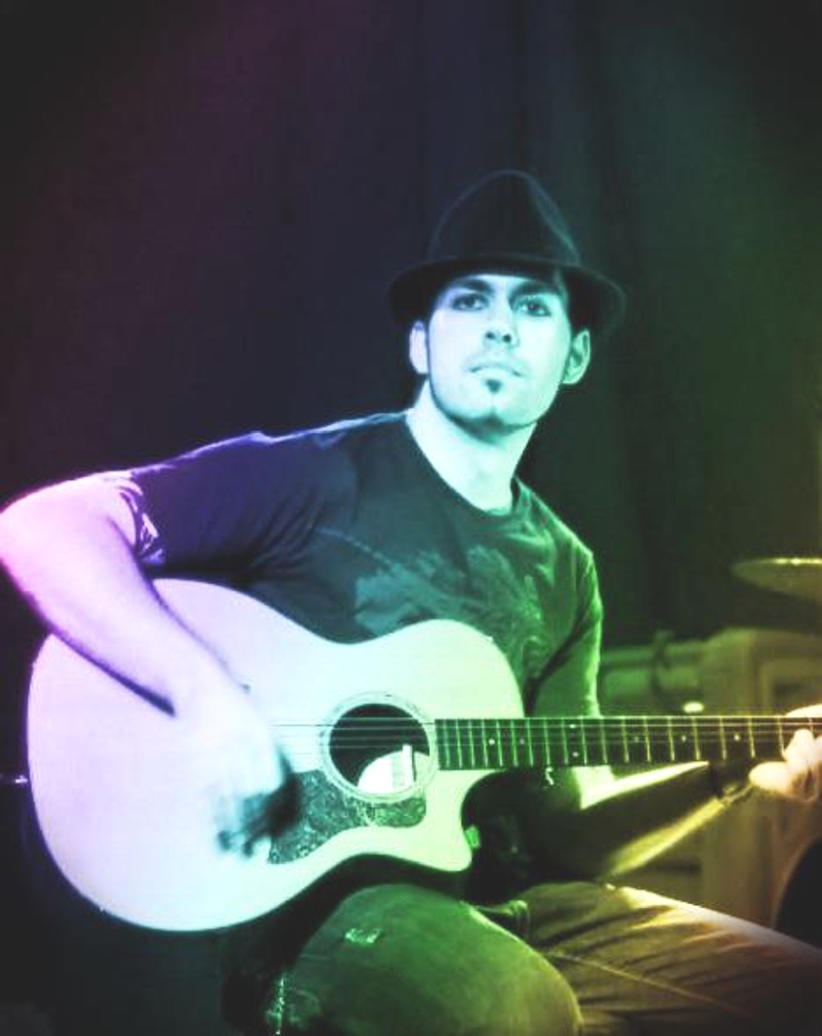 Alex Zilinski spielt unplugged in Grieskirchen - Grieskirchen & Eferding