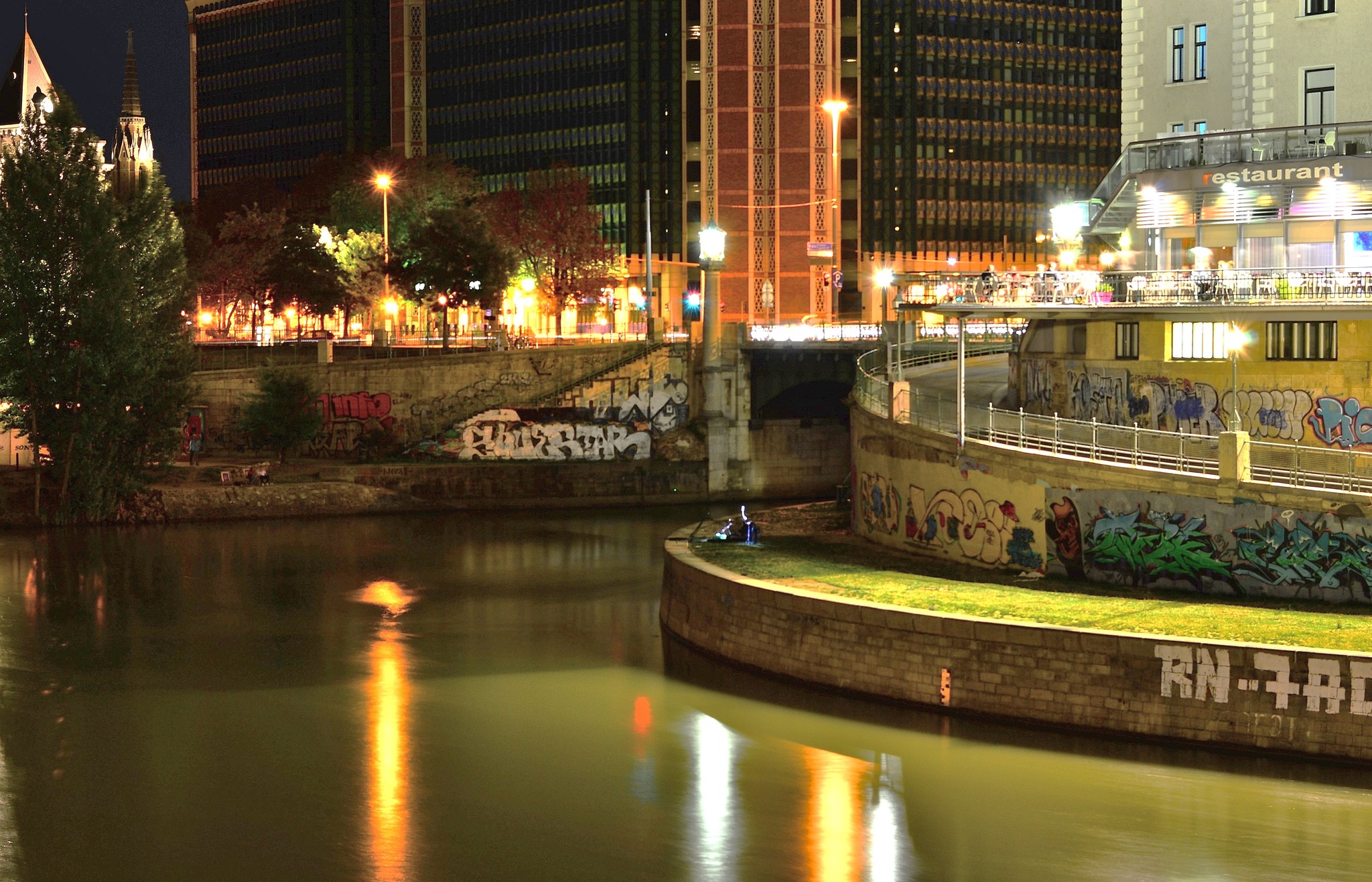 Wo der Wienfluss in den Donaukanal mündet... - Schwechat
