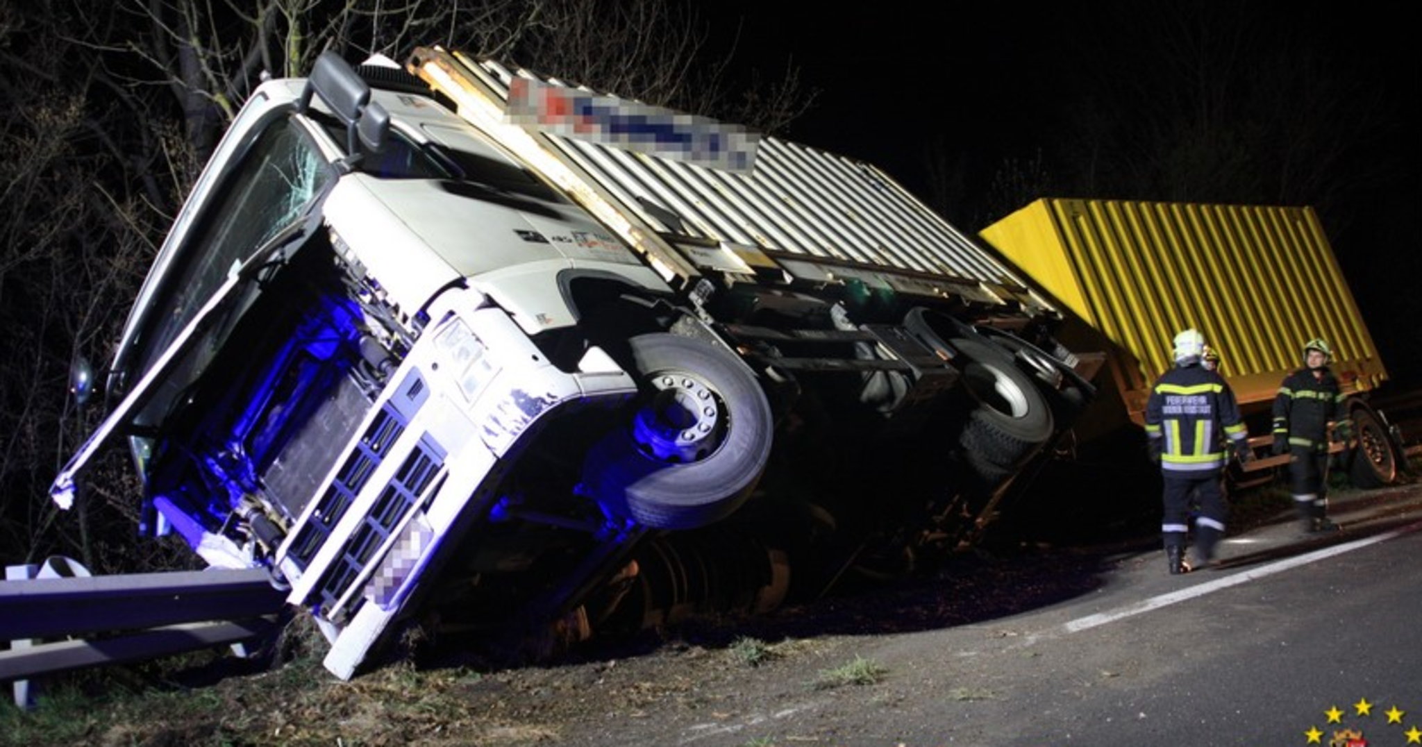 S4 nach LKW-Unfall zwischen Lanzenkirchen und Wiener Neustadt komplett ...