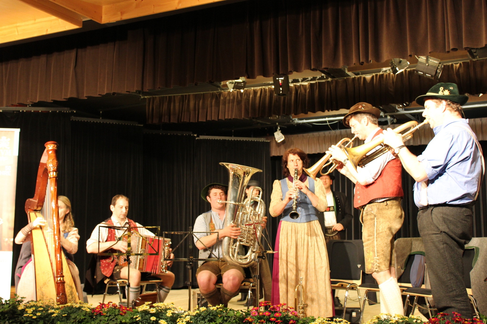 Musikabend mit Volksmusikgruppen aus Tirol, Südtirol und Bayern ...