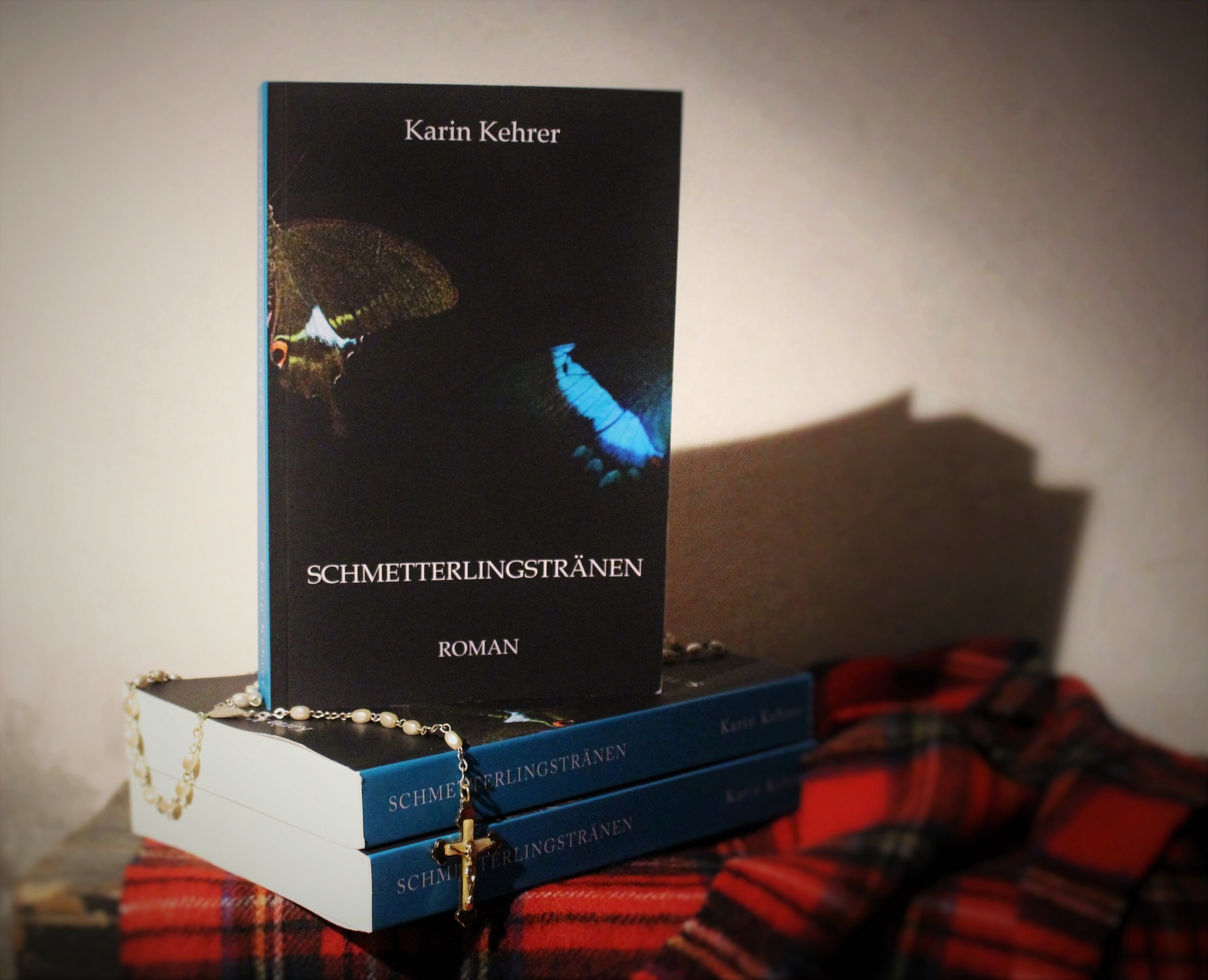 Schmetterlingstränen – Ein Roman von Karin Kehrer - Rohrbach