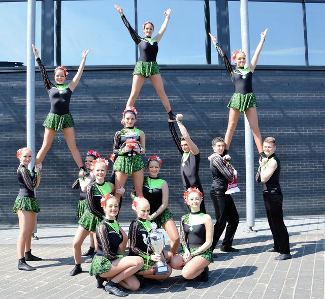 Gardetanz mit Hebungen - Thema auf meinbezirk.at