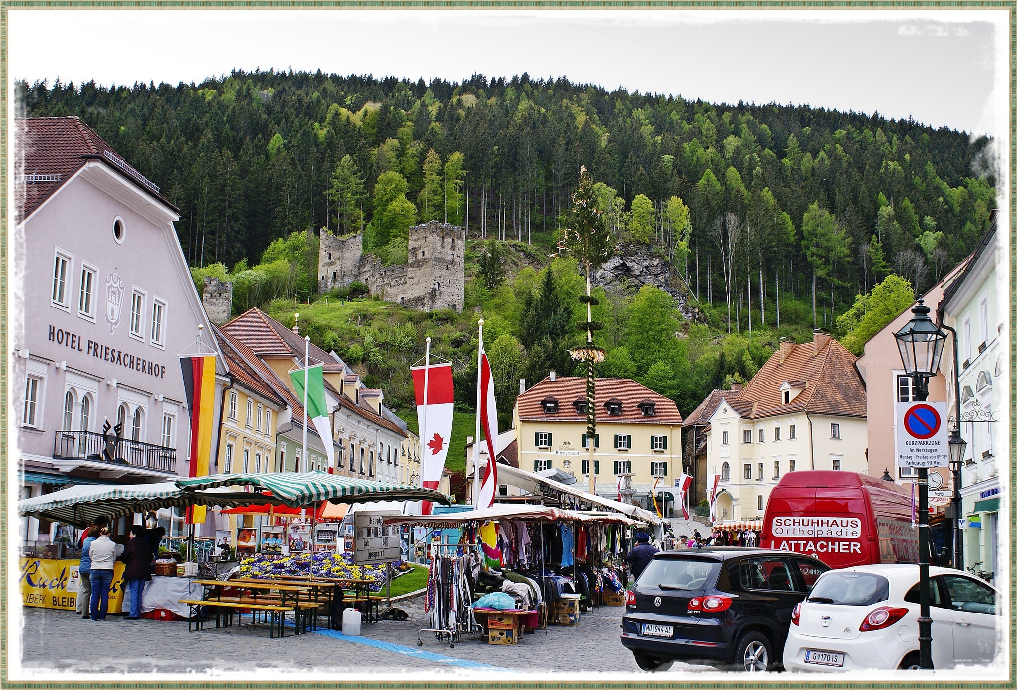 Heute war Markttag in Friesach am Hauptplatz - St. Veit