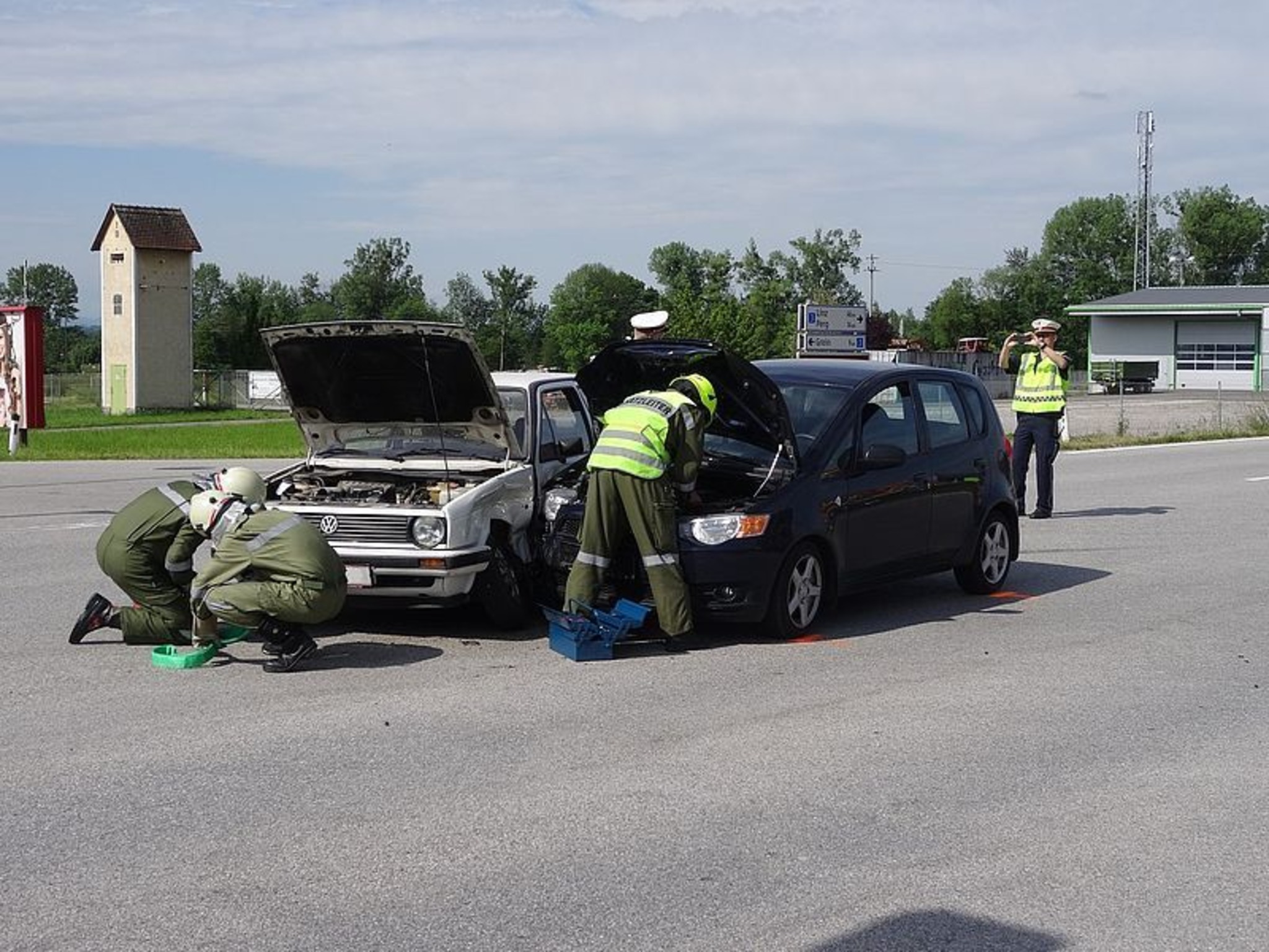 Drei Verletzte nach Verkehrsunfall auf der B3 in Saxen - Perg