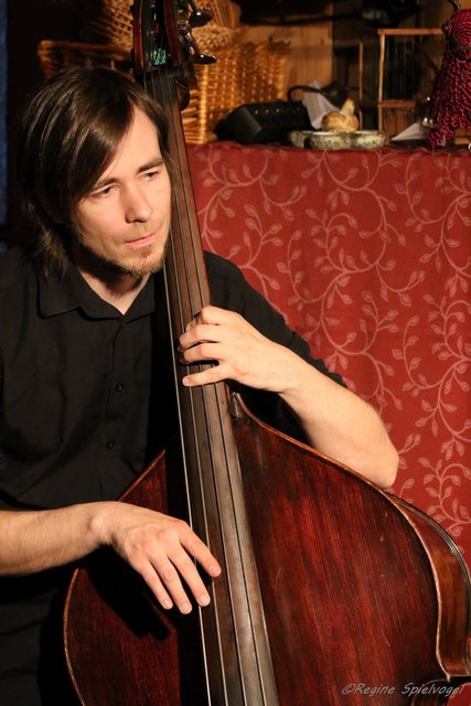 Martin Spengler & die foischn Wiener im Grenzbereich von Wien unterwegs ...