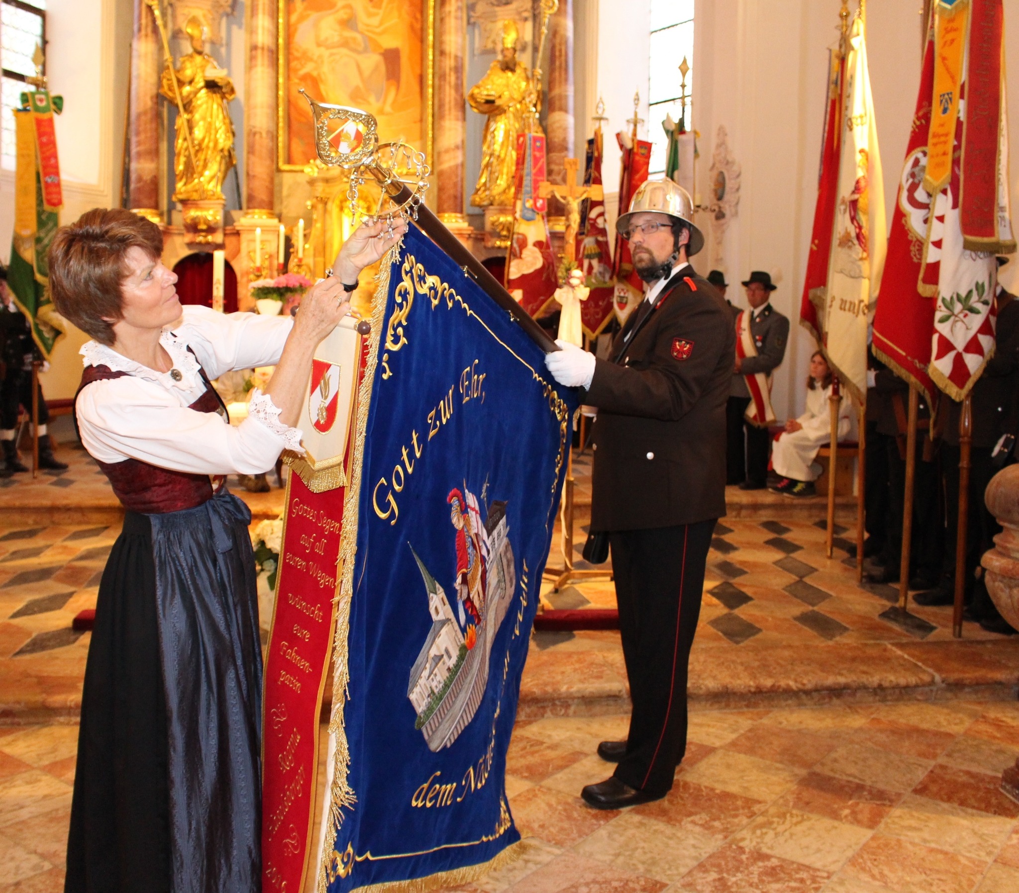 ANGATH: 140 Jahre FF Angath - Festakt / neue Fahne geweiht - Kufstein