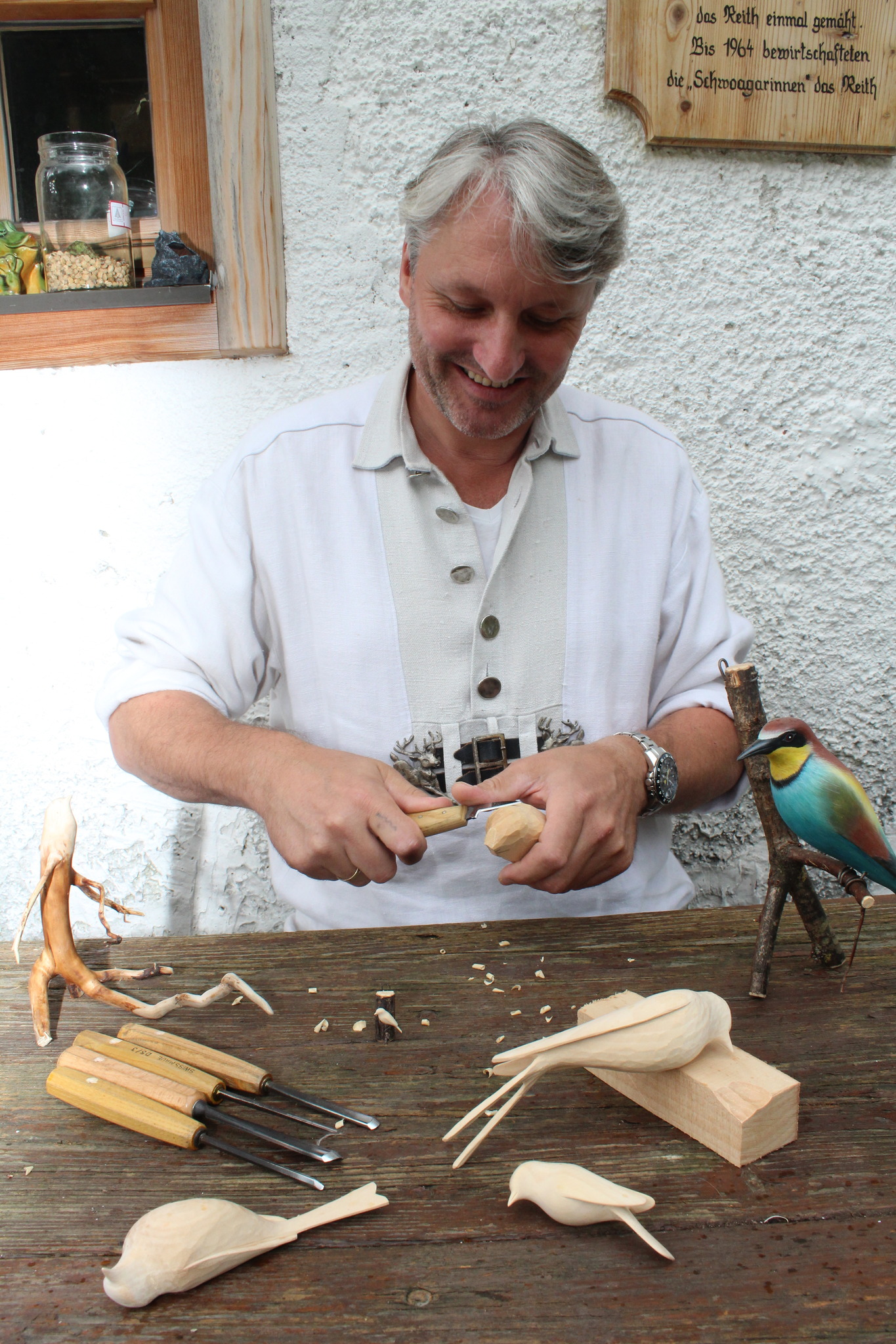 Täuschend echte Vögel in kunstvoller Handarbeit - Kirchdorf