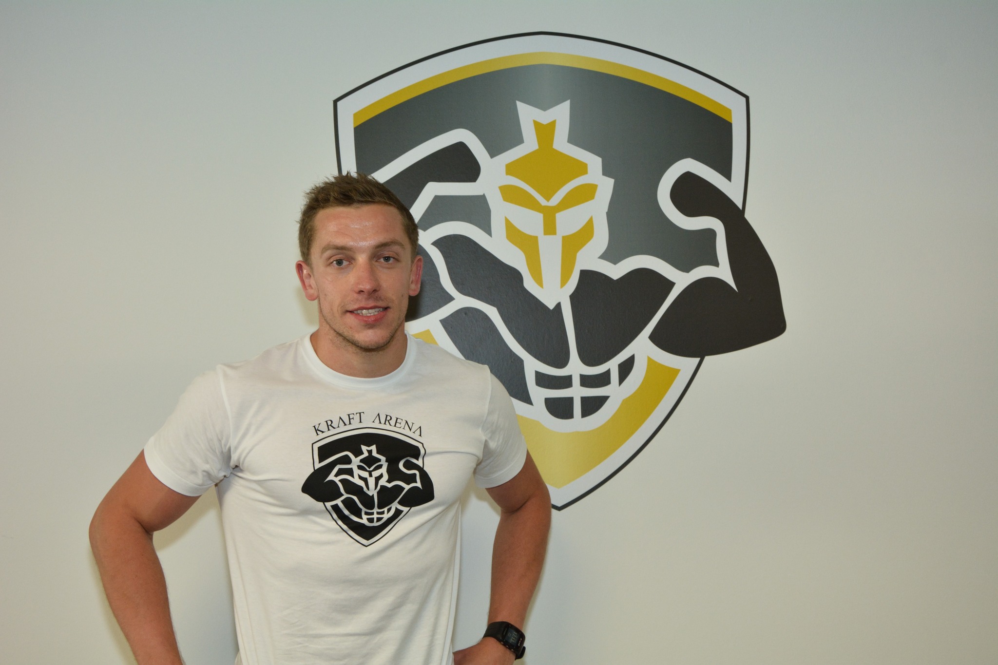 Das Fitness-Studio der etwas anderen Art: Eröffnung der "Kraft-Arena ...