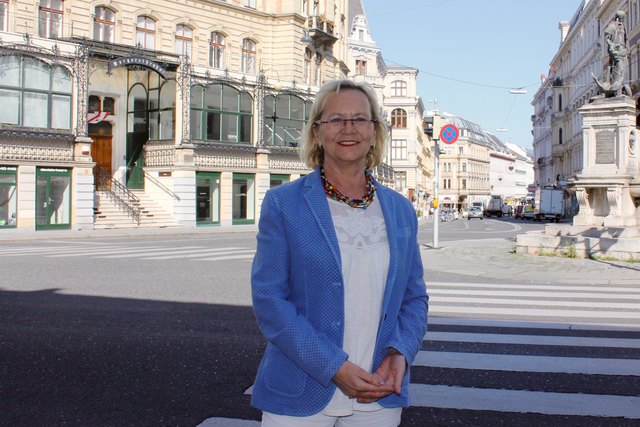 Wirtschaftsbund-Obfrau Maria Böhm: "Die neue U2 bringt uns viel ...