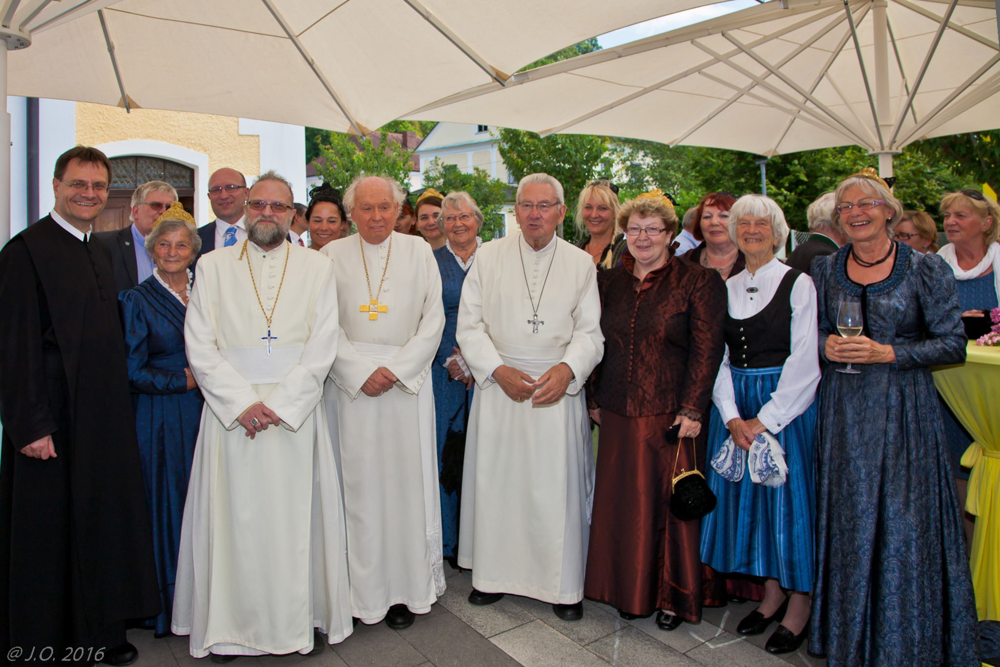 Prälat Vogt "bringt die Kirche ins Dorf" - Enns