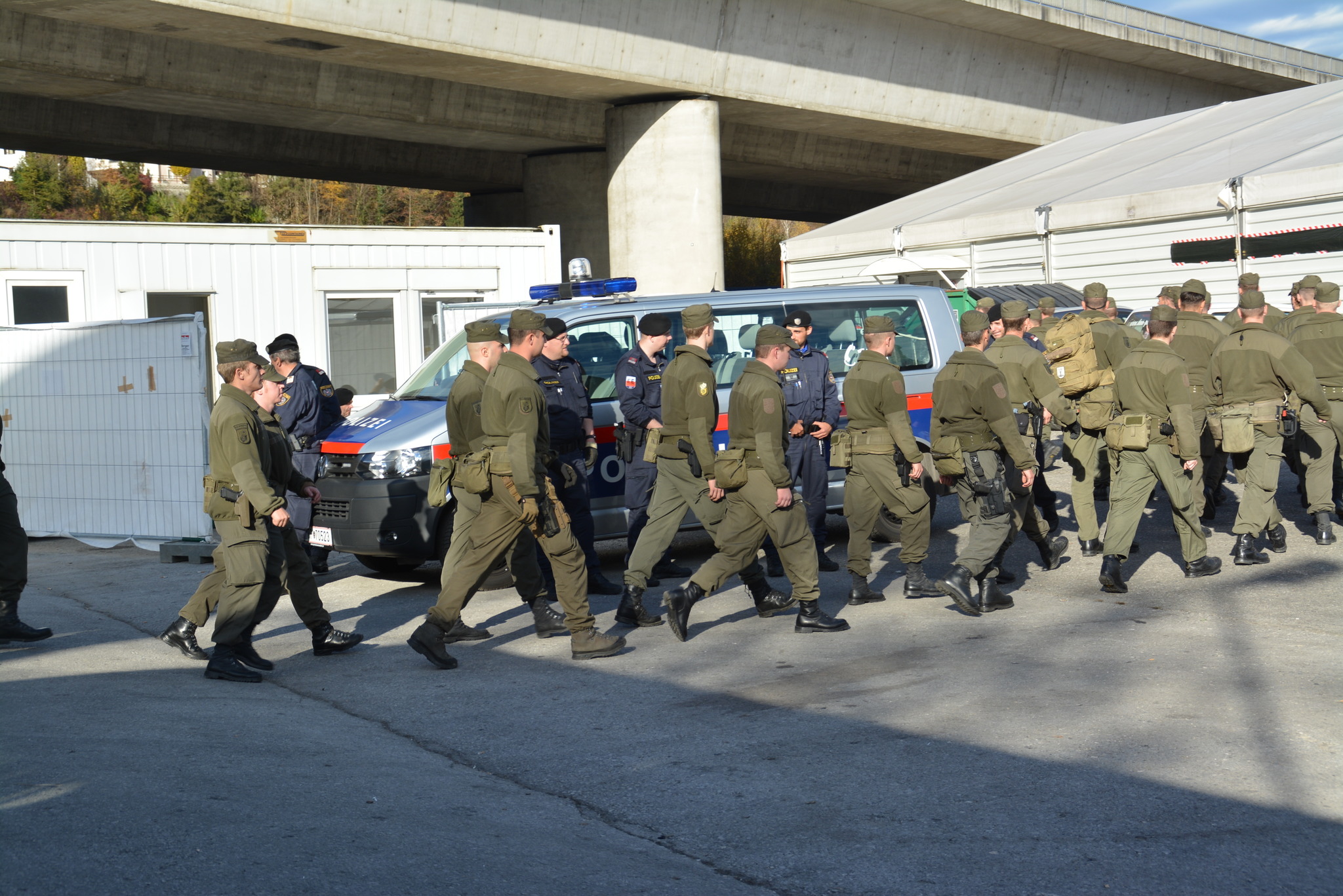 Assistenzeinsatz: Soldaten bewachen Wiener Botschaften - Wieden
