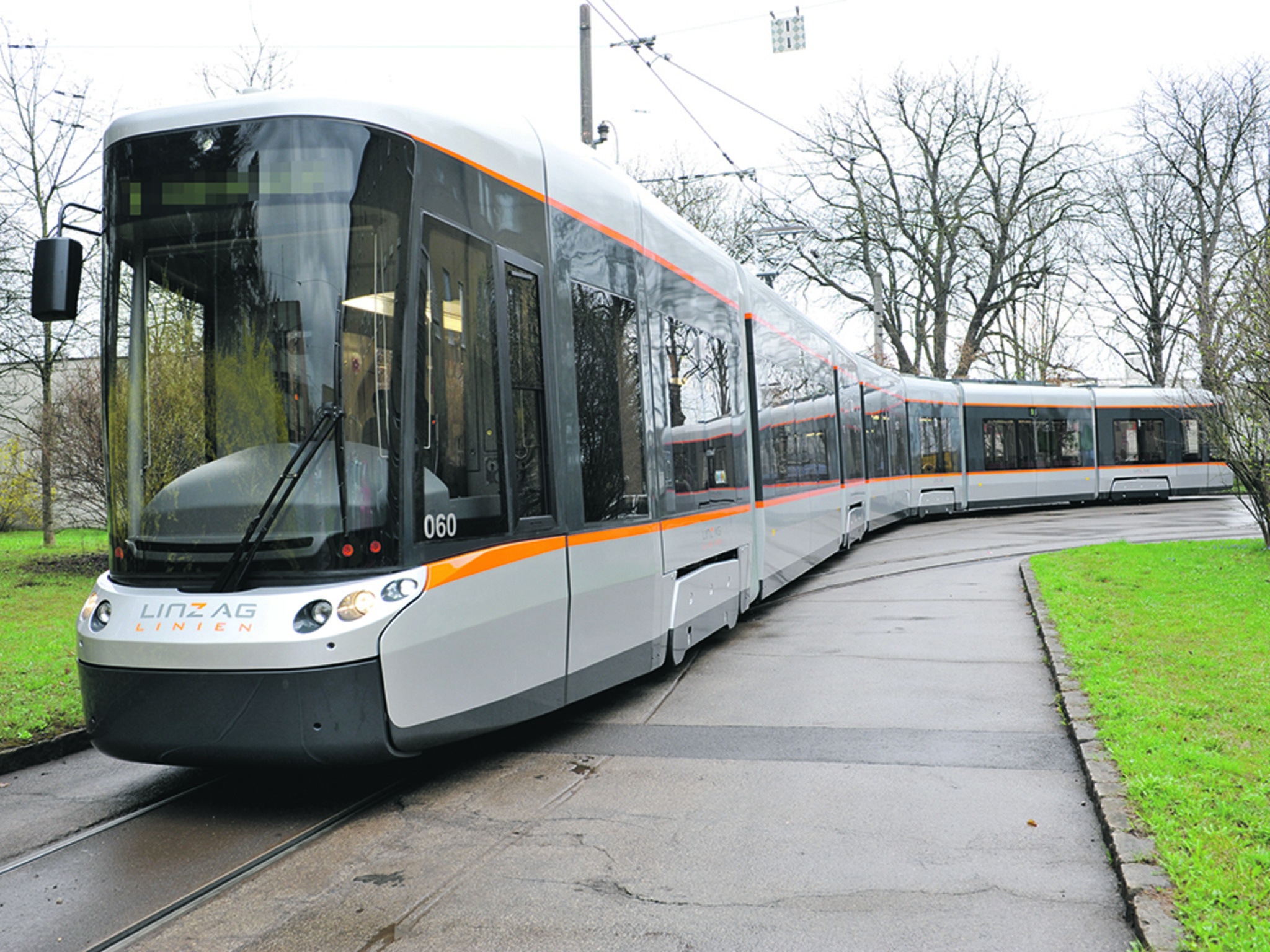 Die Straßenbahn auf Erfolgsschiene - Linz-Land