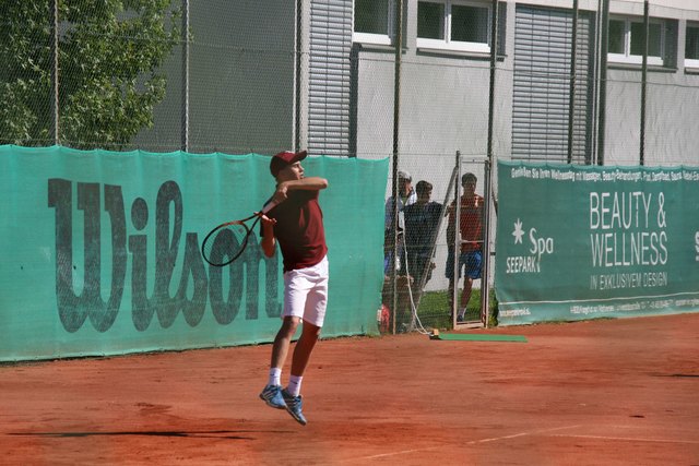 Telfer Tennistalent Julian Schubert erfolgreich in Kärnten! - Telfs