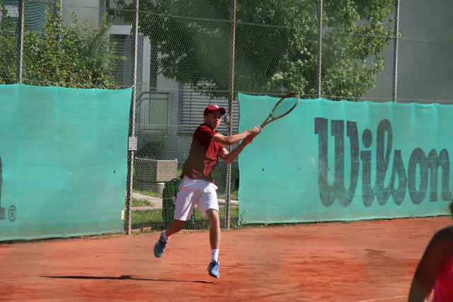 Telfer Tennistalent Julian Schubert erfolgreich in Kärnten! - Telfs