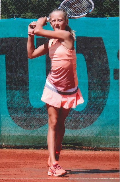 Tennisnachwuchs Vanessa Huber feiert Erfolgsmonat - Schärding