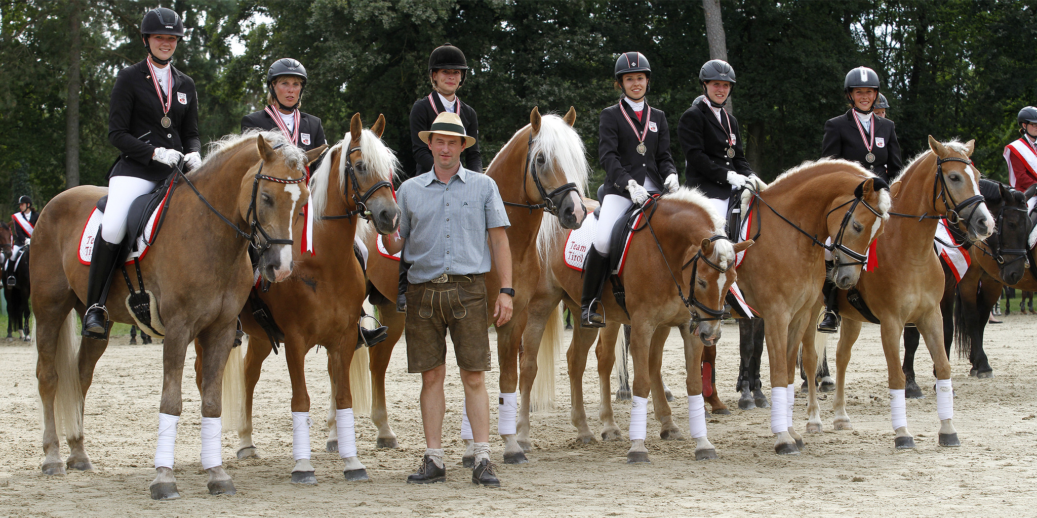 Großer Erfolg für die Haflinger Vielseitigkeitsreiter aus Tirol - Imst