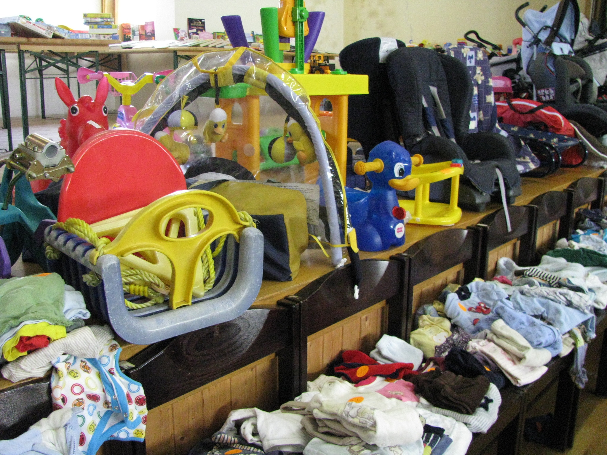 Umtauschbasar für Kinderausstattung im GH Lindenwirt in Oberneukirchen - Urfahr-Umgebung