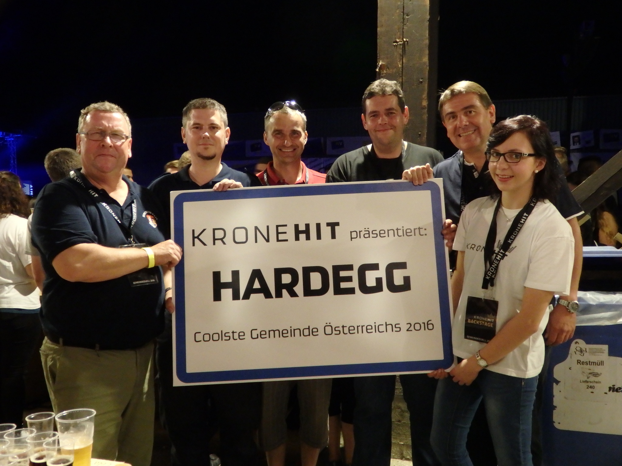 Eine neue Ortstafel für die coolste Gemeinde Hardegg - Hollabrunn