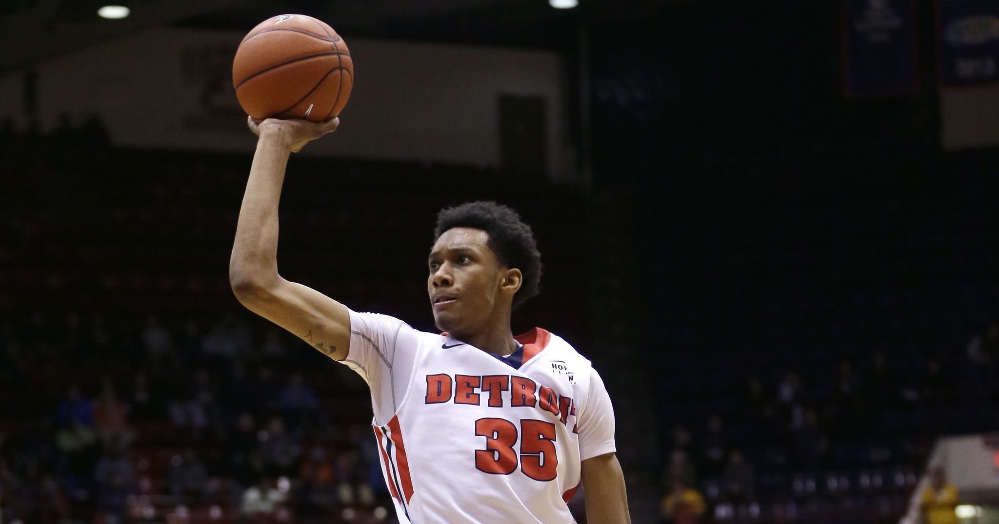 LIONS verpflichten Paris Bass - Baden