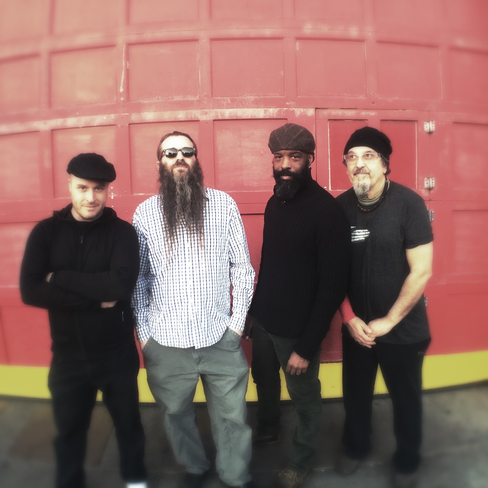 KlangFarben präsentiert: Jamie Saft New Zion Trio feat. Cyro Baptista ...