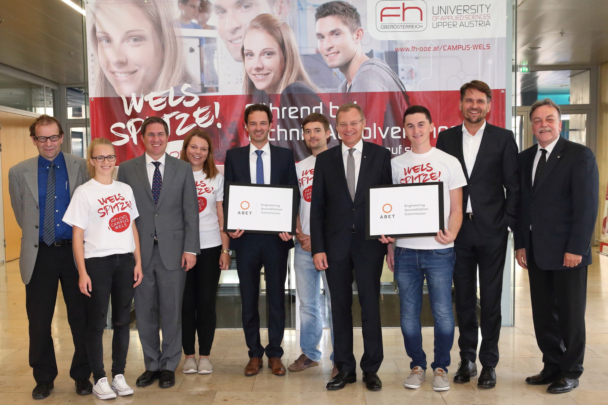 Weltweit einzigartige Auszeichnung für FH Wels - Wels & Wels Land