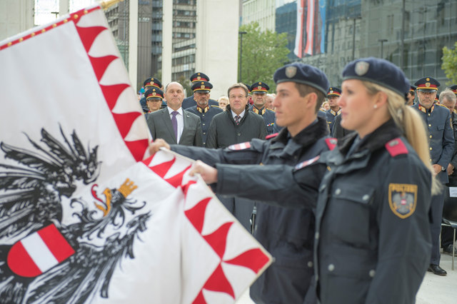 Tirol - Ausmusterungs- und Angelobungsfeier der Polizei - Innsbruck