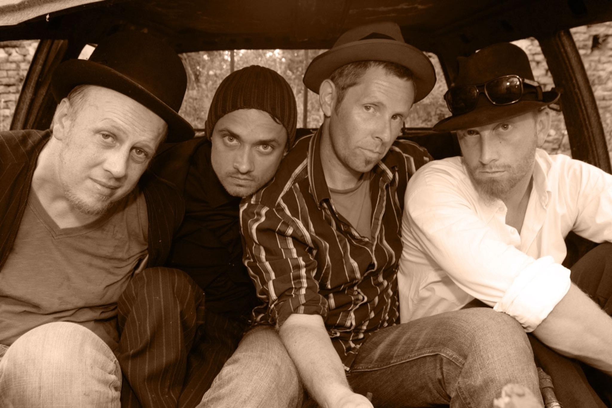 Doppelkonzert von "The Köter" und "Beisser" im KiK Ried - Ried