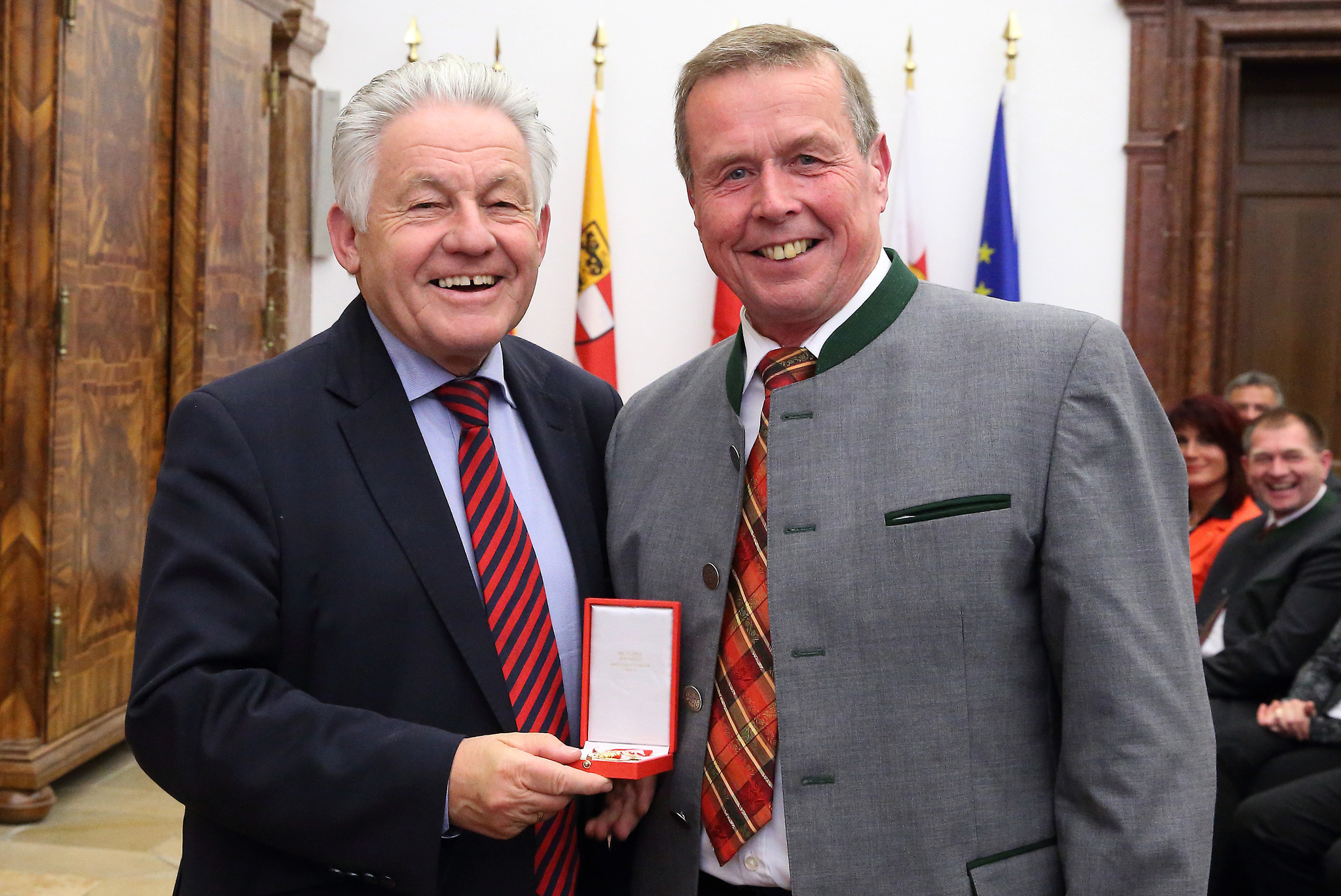 Goldenes Verdienstzeichen für Franz Hofer - Rohrbach