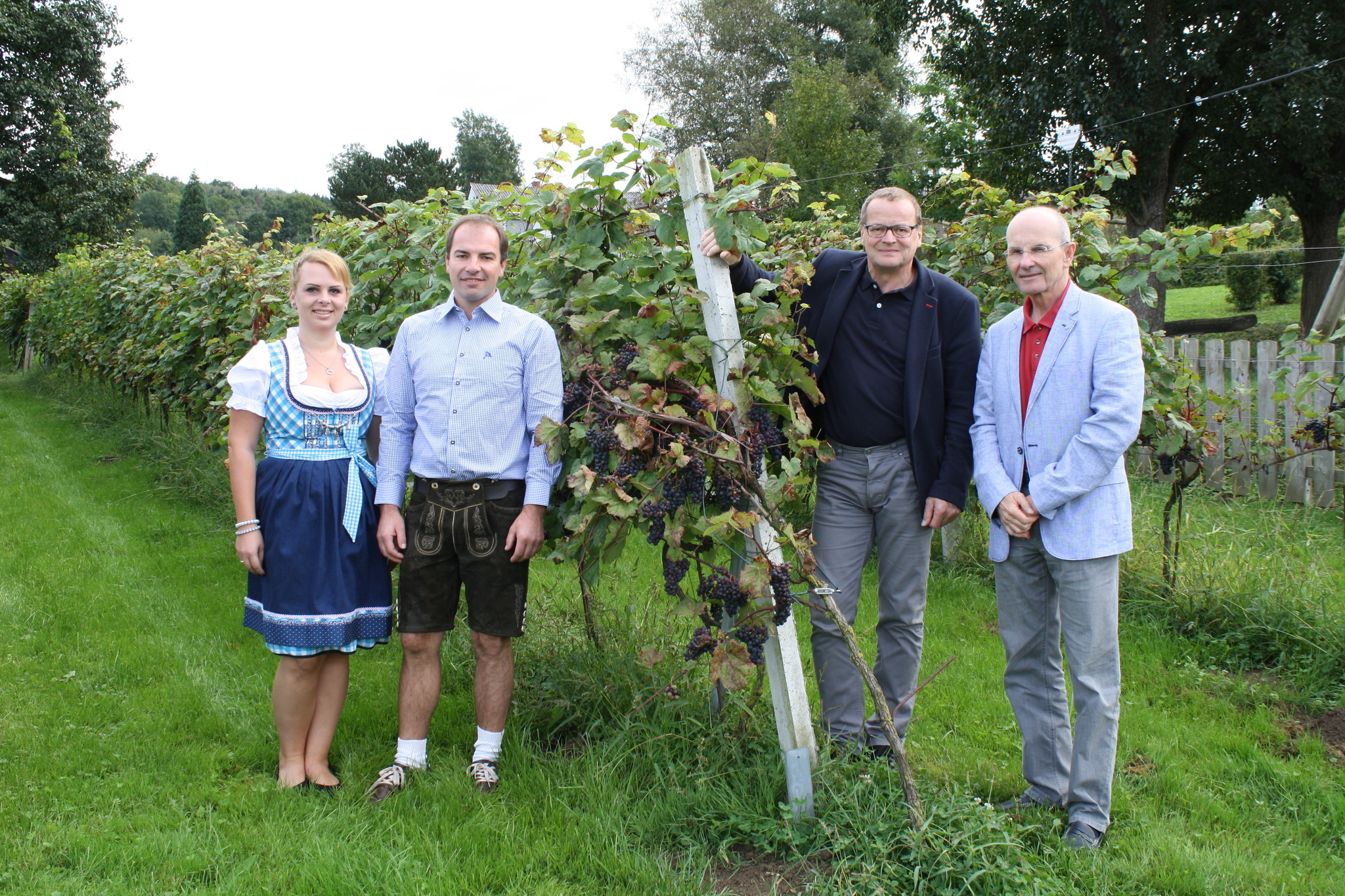 Mohn und Wein für "mutige" Bauern - Schärding