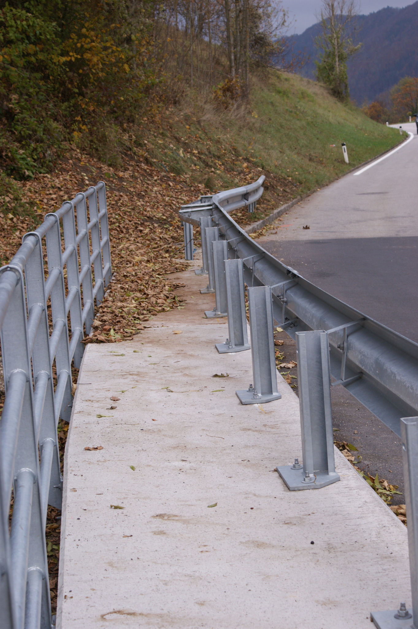 Gehsteig als Sackgasse - Kirchdorf