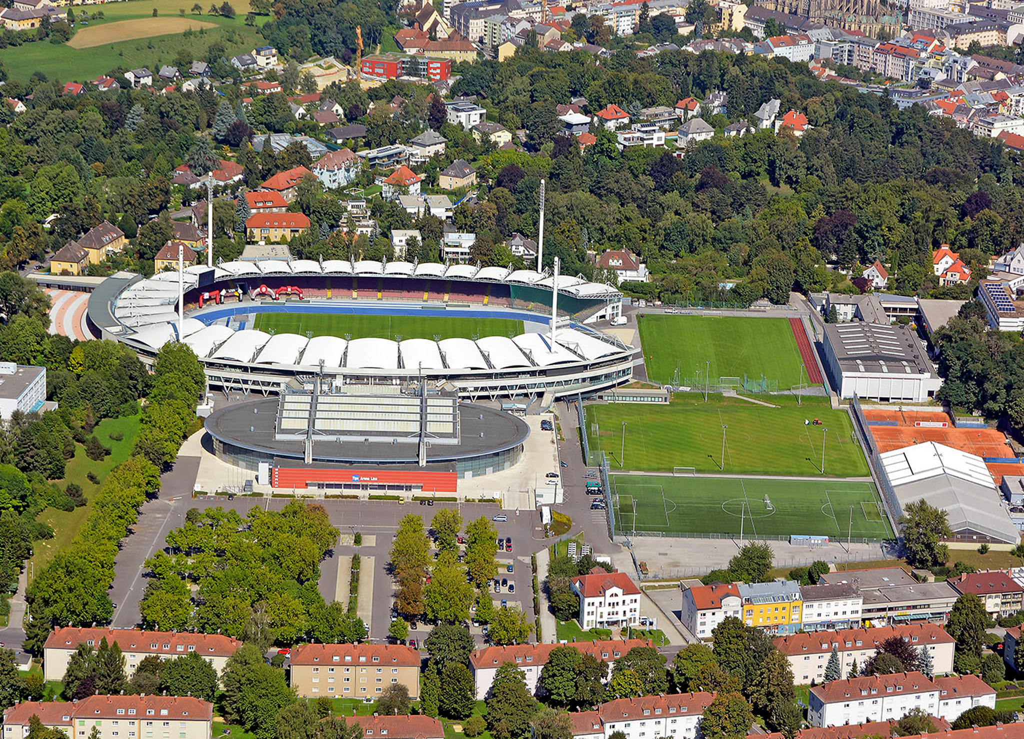 "Eigenes Stadion für LASK und Blau Weiß" - Linz