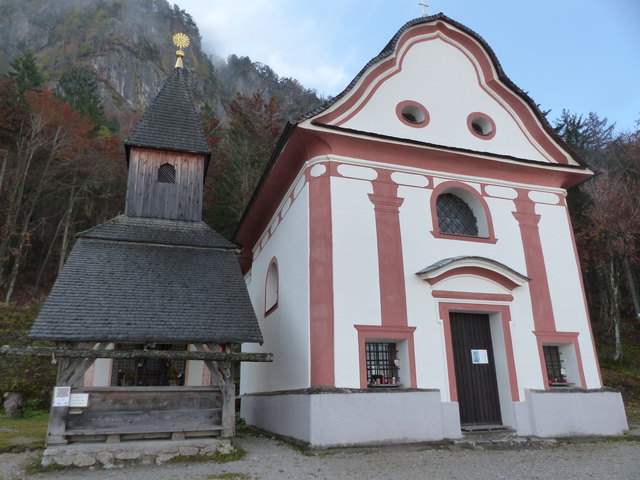 Wanderung zu den Bergkapellen und zur Christusquelle in Maria Elend ...