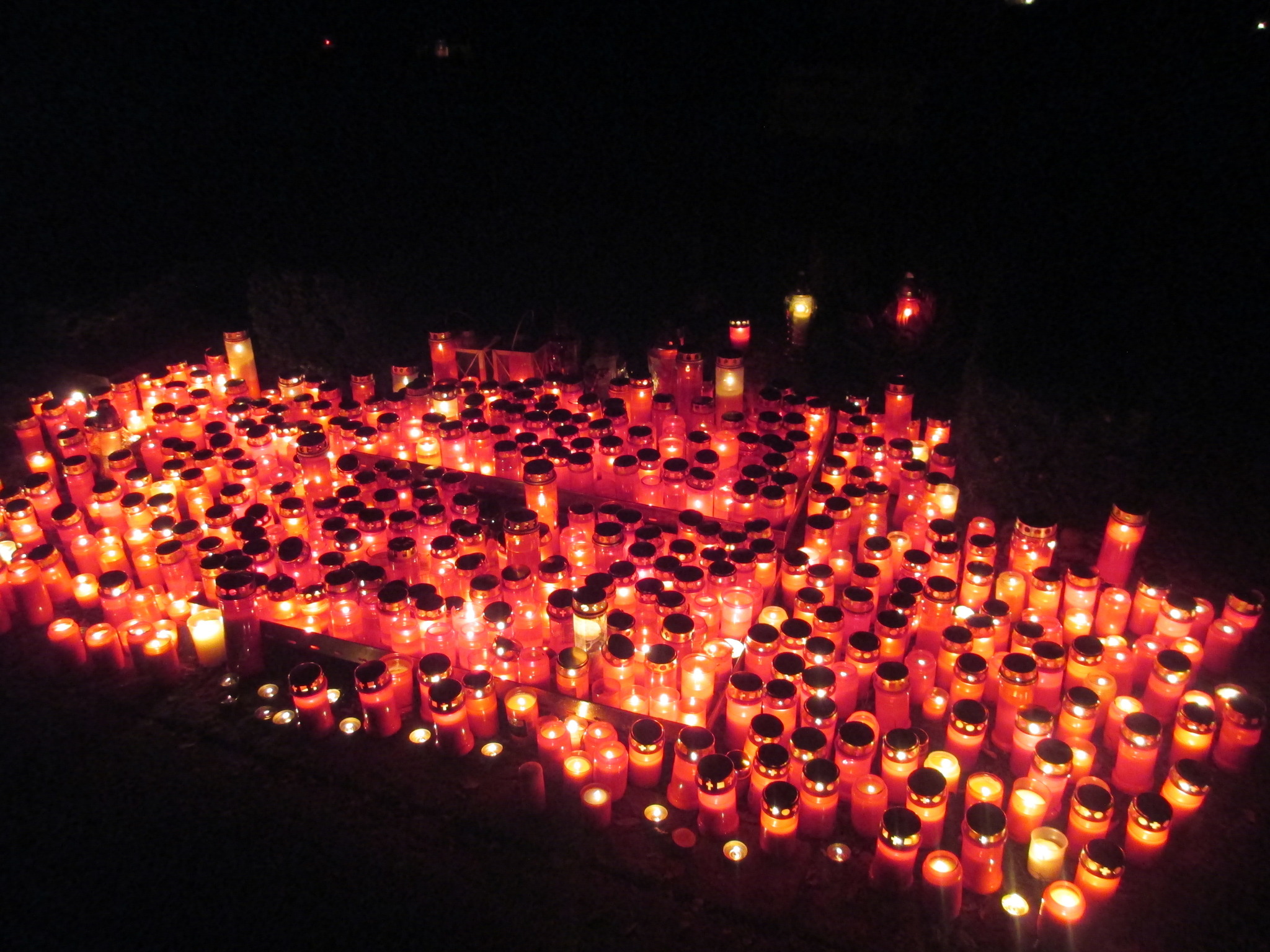 Das Jochen Rindt Grab fasziniert noch immer. - Graz