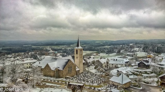Bad Traunstein im weissen Kleid - Zwettl