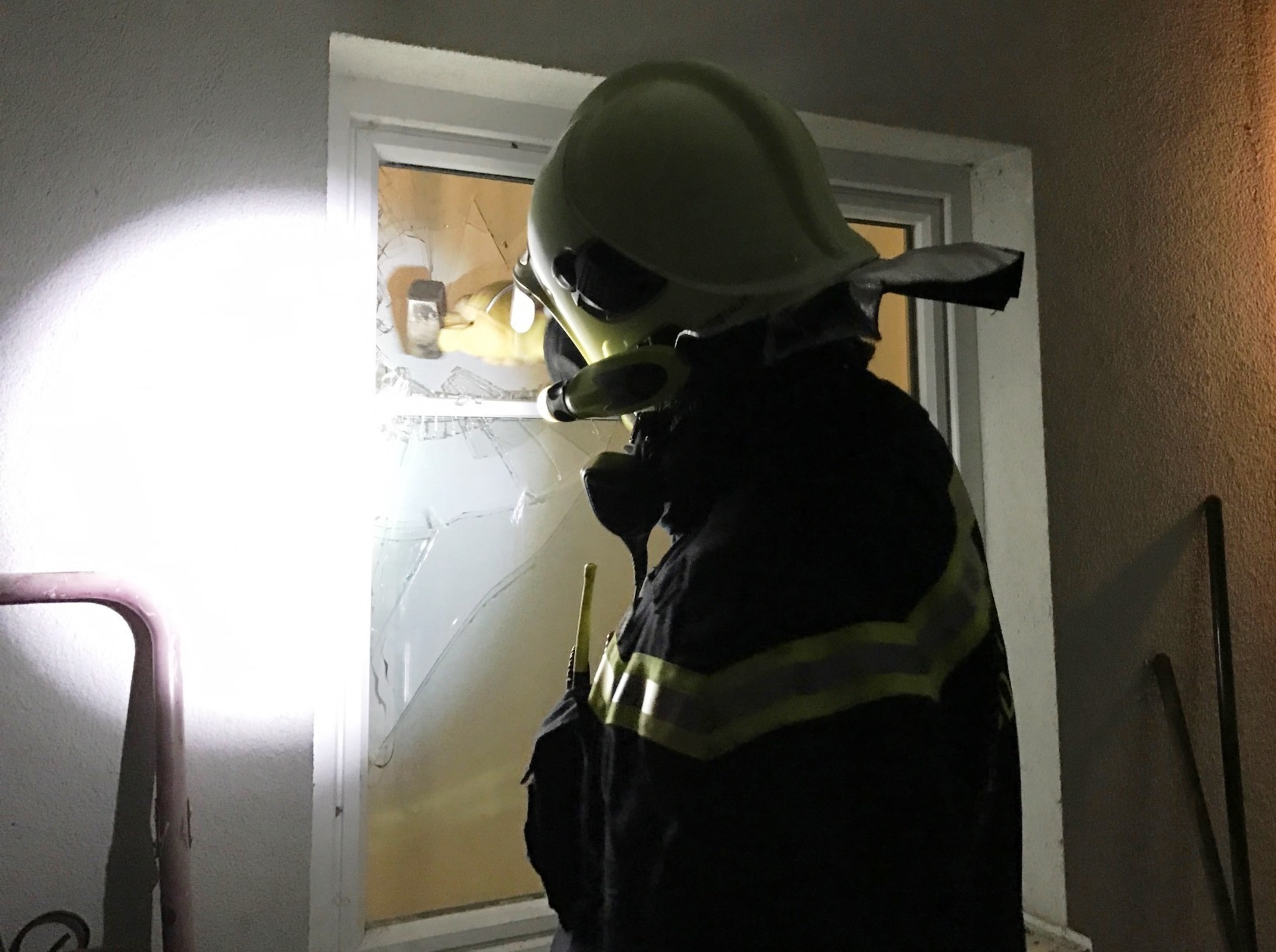 Medizinischer Notfall: Feuerwehr Maria Enzersdorf öffnete Wohnung - Mödling