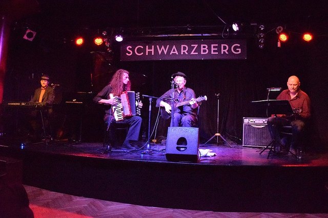 Steve GANDER (UK) & Band - tribute to Leonard Cohen @ Schwarzberg ...
