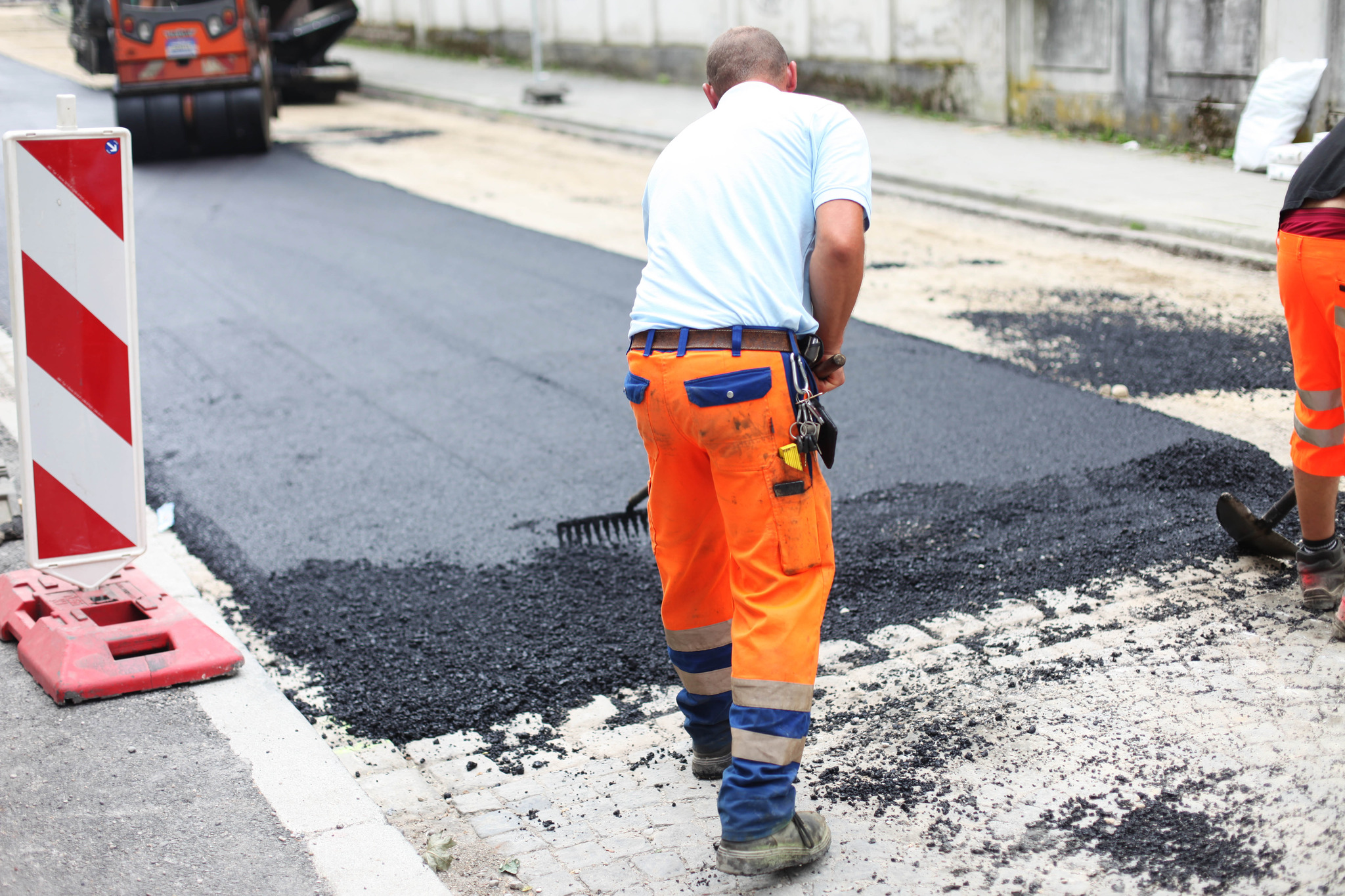 Neuer Gehsteig am Flötzerweg - Linz