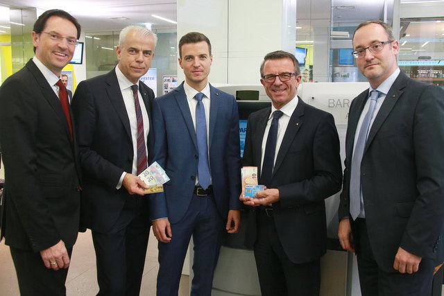 Neuer Standort: Sparkasse erweitert Filialnetz in Sattledt - Wels ...