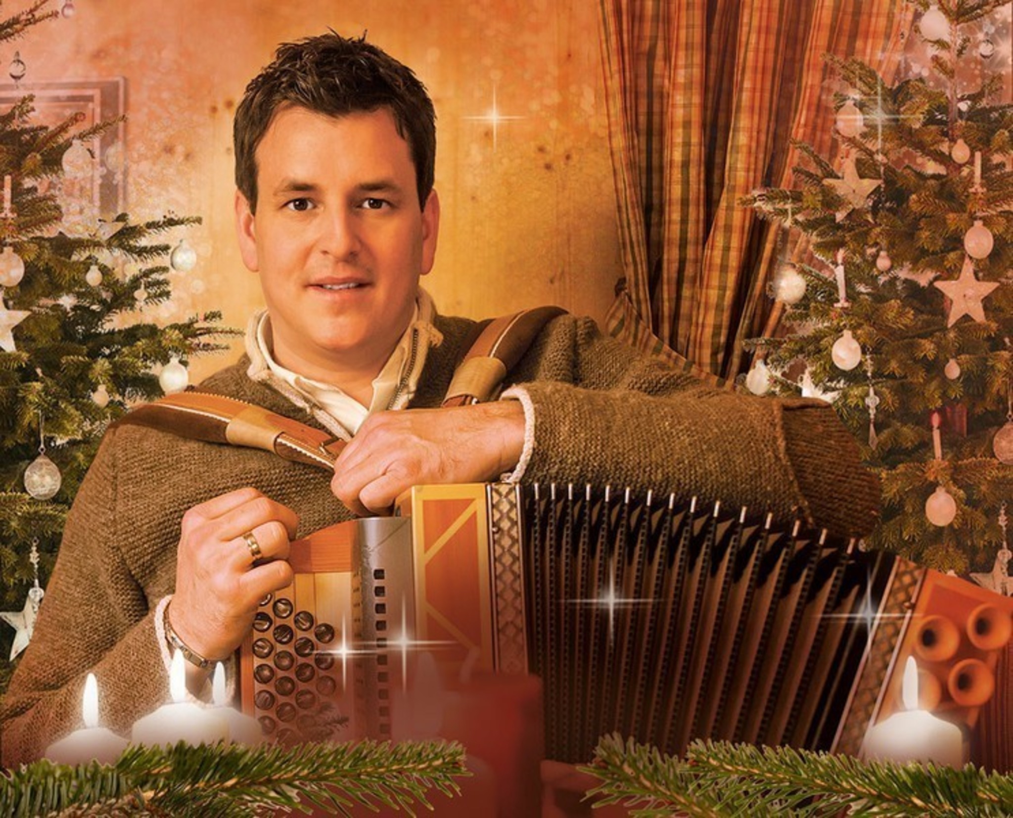 Marc Pircher musiziert in den sakralen Mauern - Feldkirchen