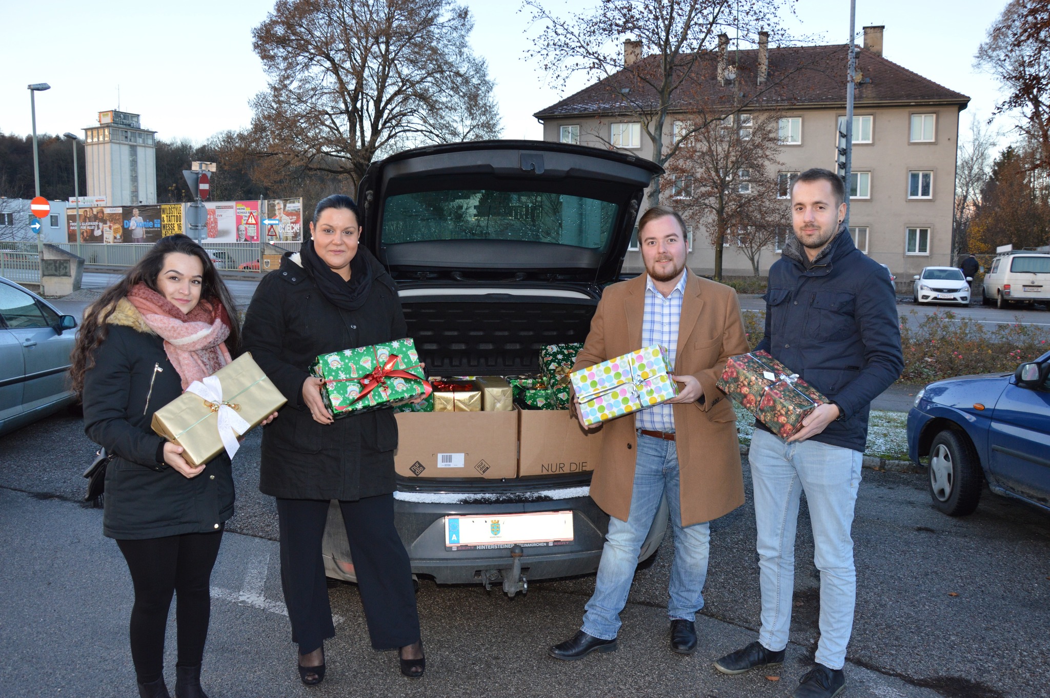 Ein Auto voller Packerl - St. Pölten