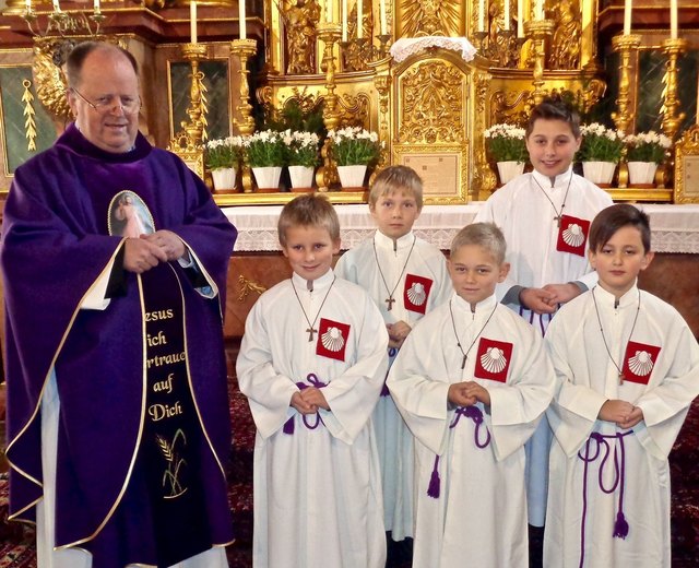 Feierliche Ministrantenaufnahme in Windischgarsten - Kirchdorf