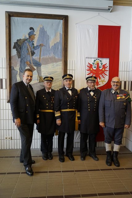 100 Jahre Kaiserschützen 1917, Gedenkfeier beim Schloss Martinsbühel in ...