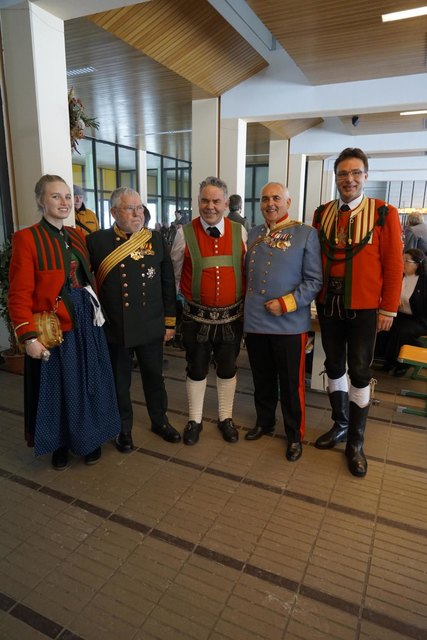 100 Jahre Kaiserschützen 1917, Gedenkfeier beim Schloss Martinsbühel in ...