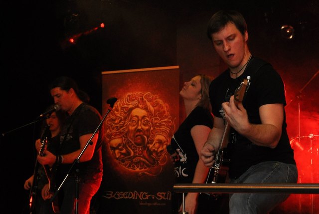 Bleeding Sun: Drummer gesucht! - Spittal