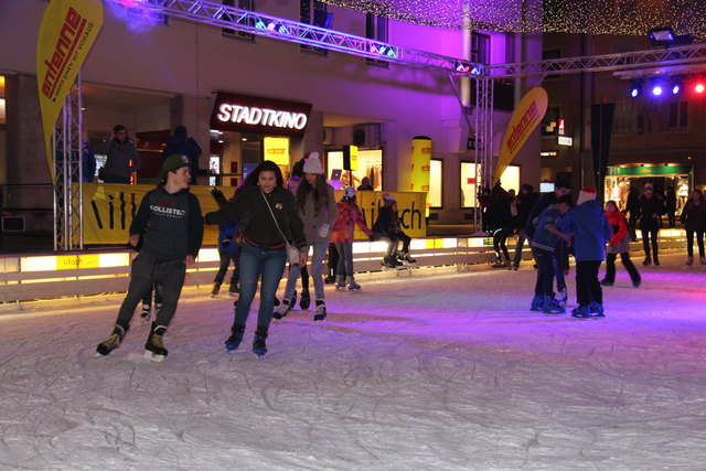 Eisdisco feierte Revival in der Eisarena - Villach Land